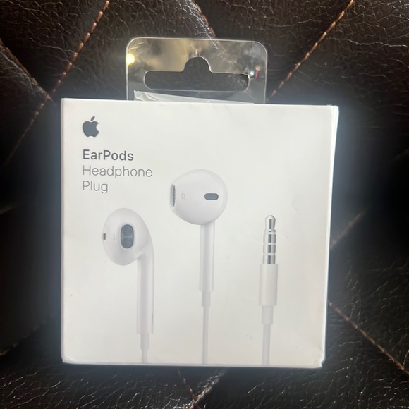 Apple | Headphones | Apple Earpods Inear Earbuds With Mic And Remote ...